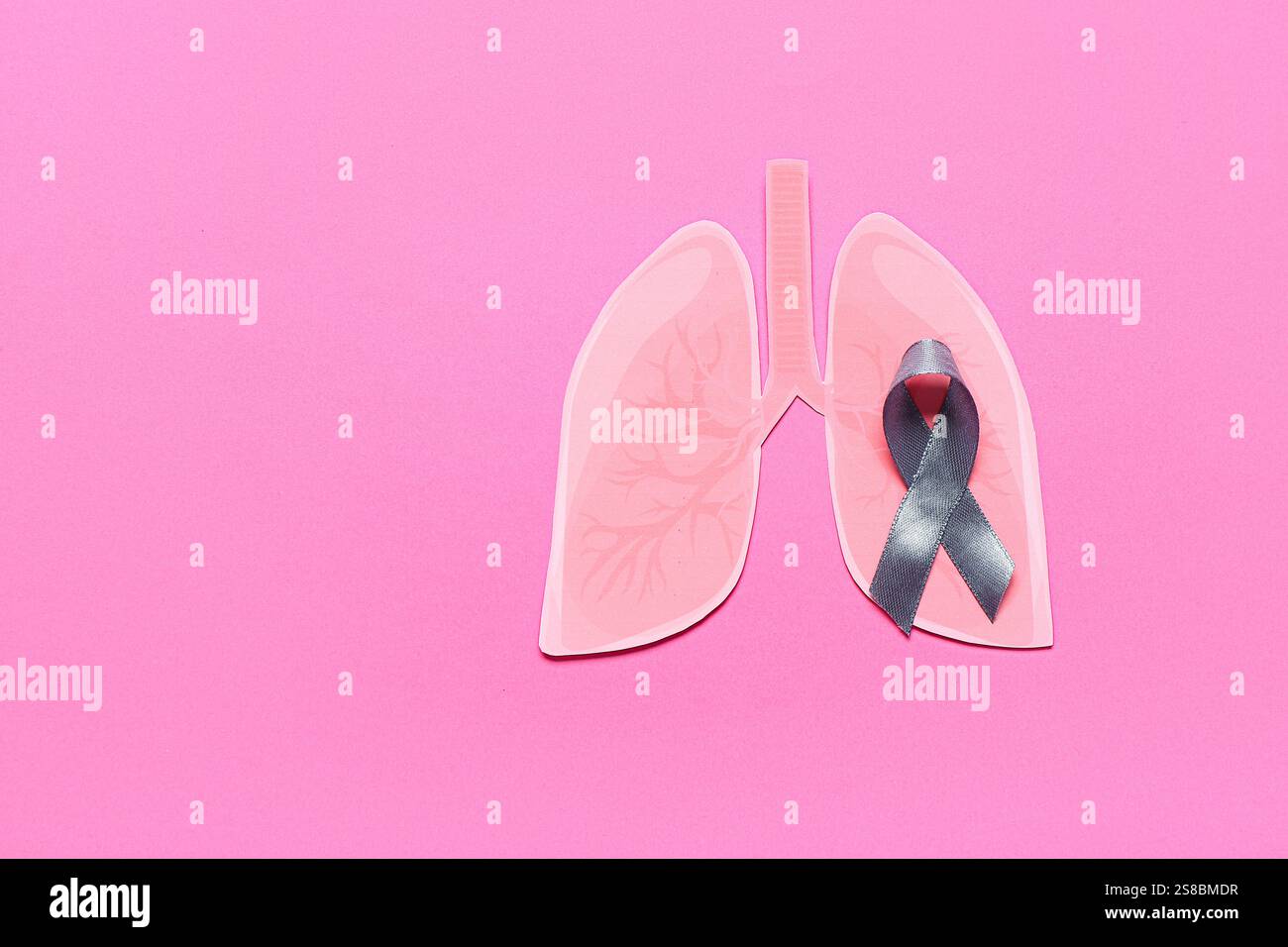 Paper lungs with grey ribbon on pink background Stock Photo - Alamy