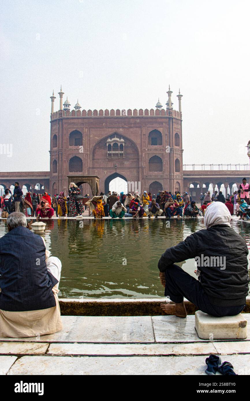 The Masjid-i-Jehan-Numa, commonly known as the Jama Masjid of Delhi, is ...