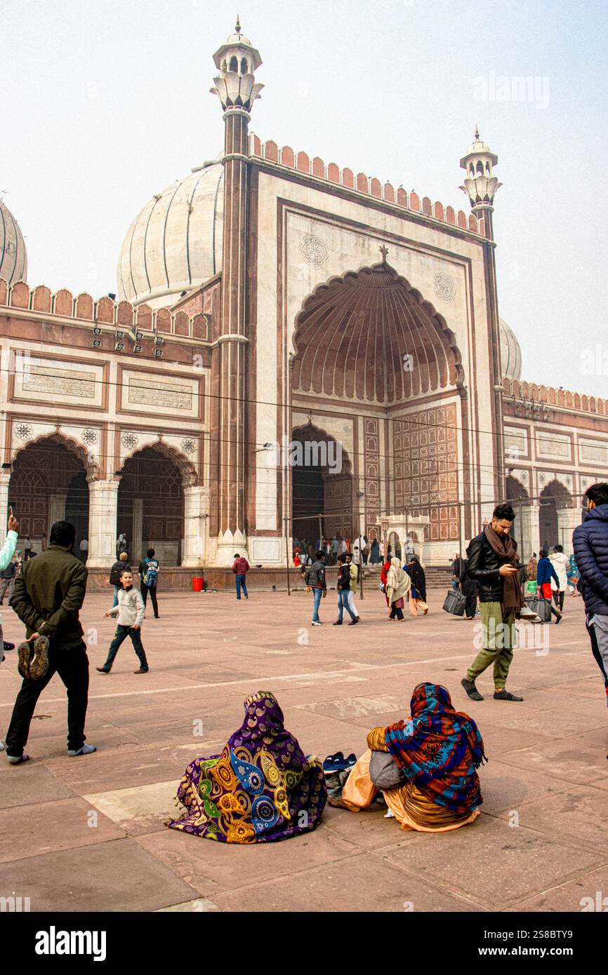The Masjid-i-Jehan-Numa, commonly known as the Jama Masjid of Delhi, is ...