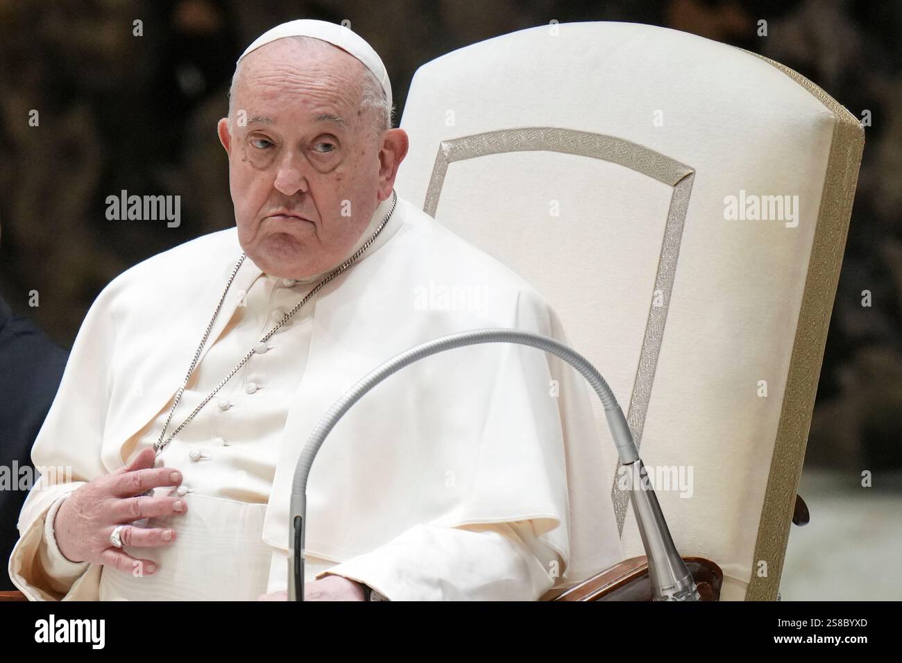 Pope Francis holds his weekly general audience in the Pope Paul VI hall ...