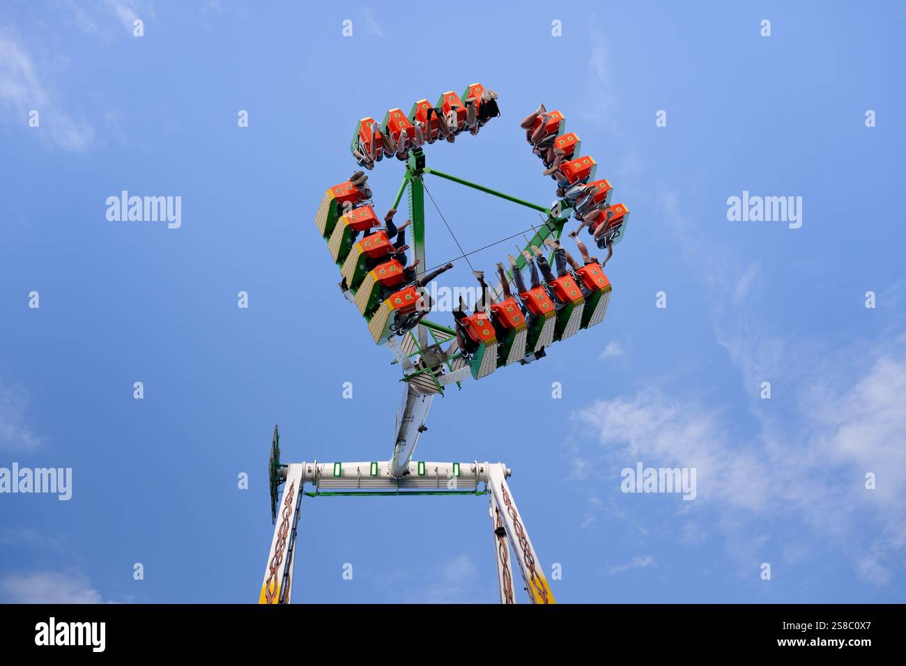 Bundaberg agricultural show, adrenaline thrillseeker rides in sideshow ...