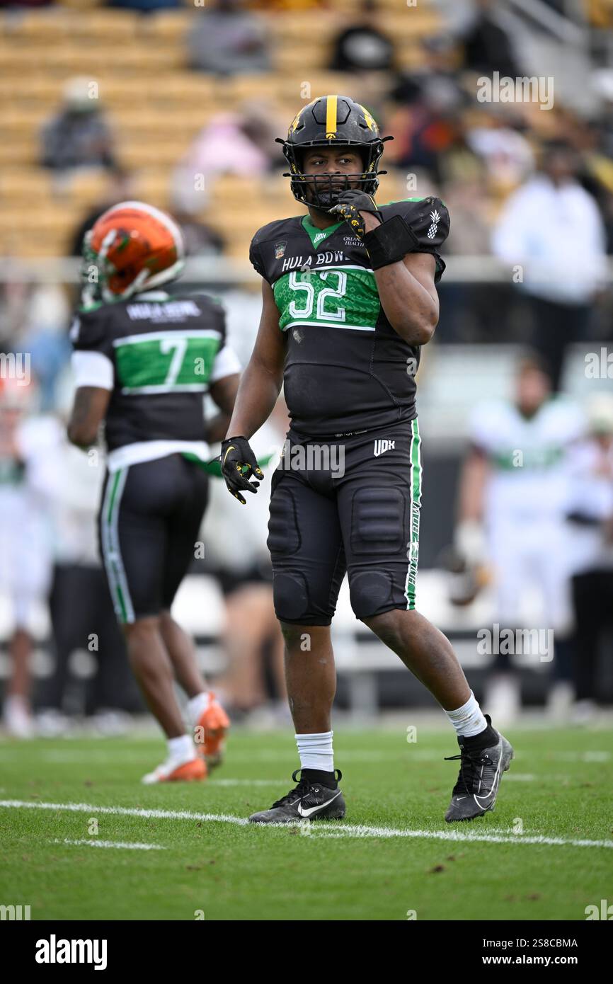 Team Aina linebacker Nick Jackson (52), of Iowa, sets up for a play ...
