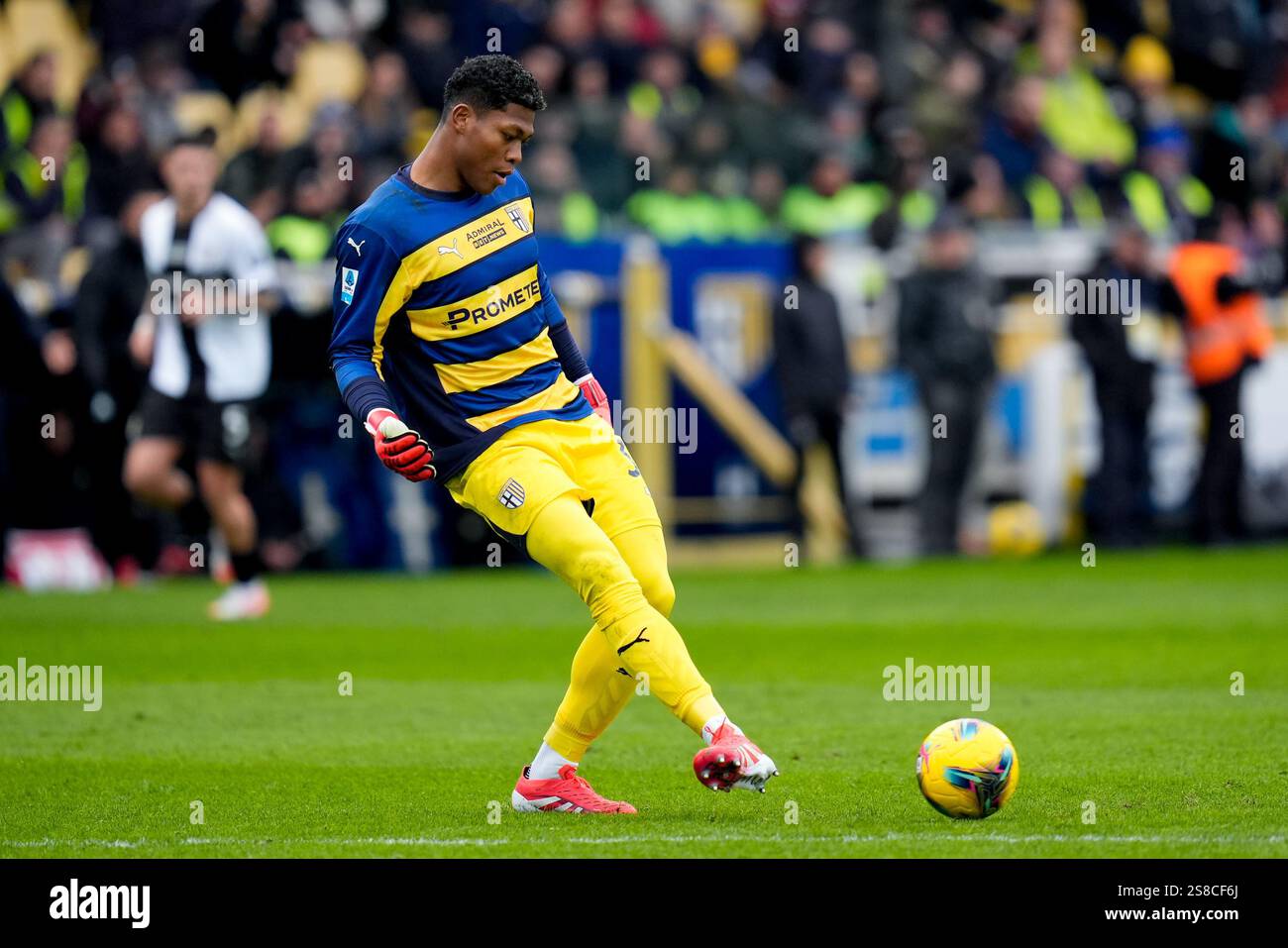 Parma, Italy. 19th Jan, 2025. Zion Suzuki of Parma Calcio 1913 during ...