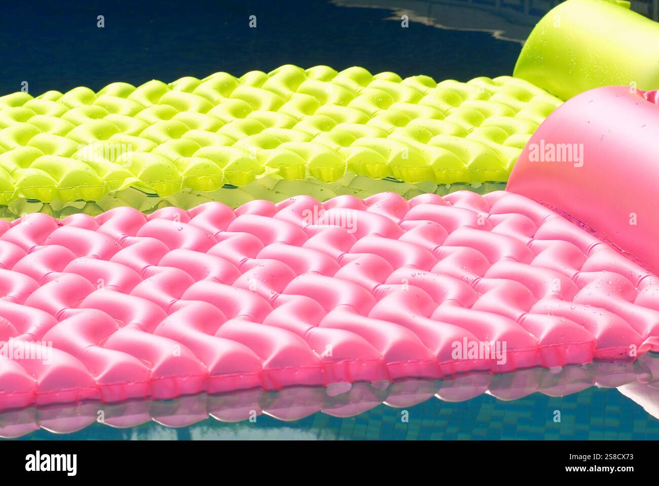Air mats hi-res stock photography and images - Alamy