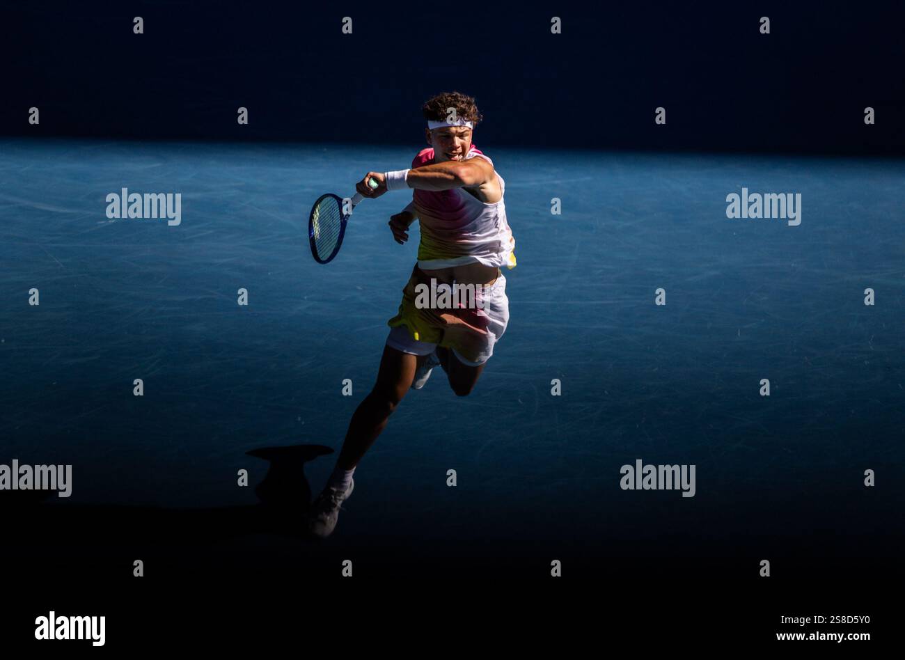 Melbourne, Australia. 22nd Jan, 2025. Ben Shelton hits a return during the men's singles ...