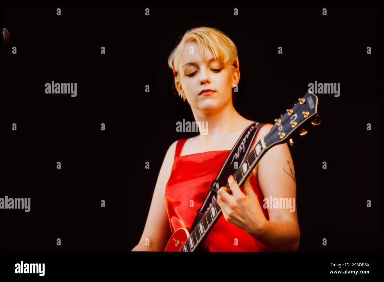 LAUREN LAVERNE, YOUNG, KENICKIE: A young Lauren Laverne of Kenickie ...