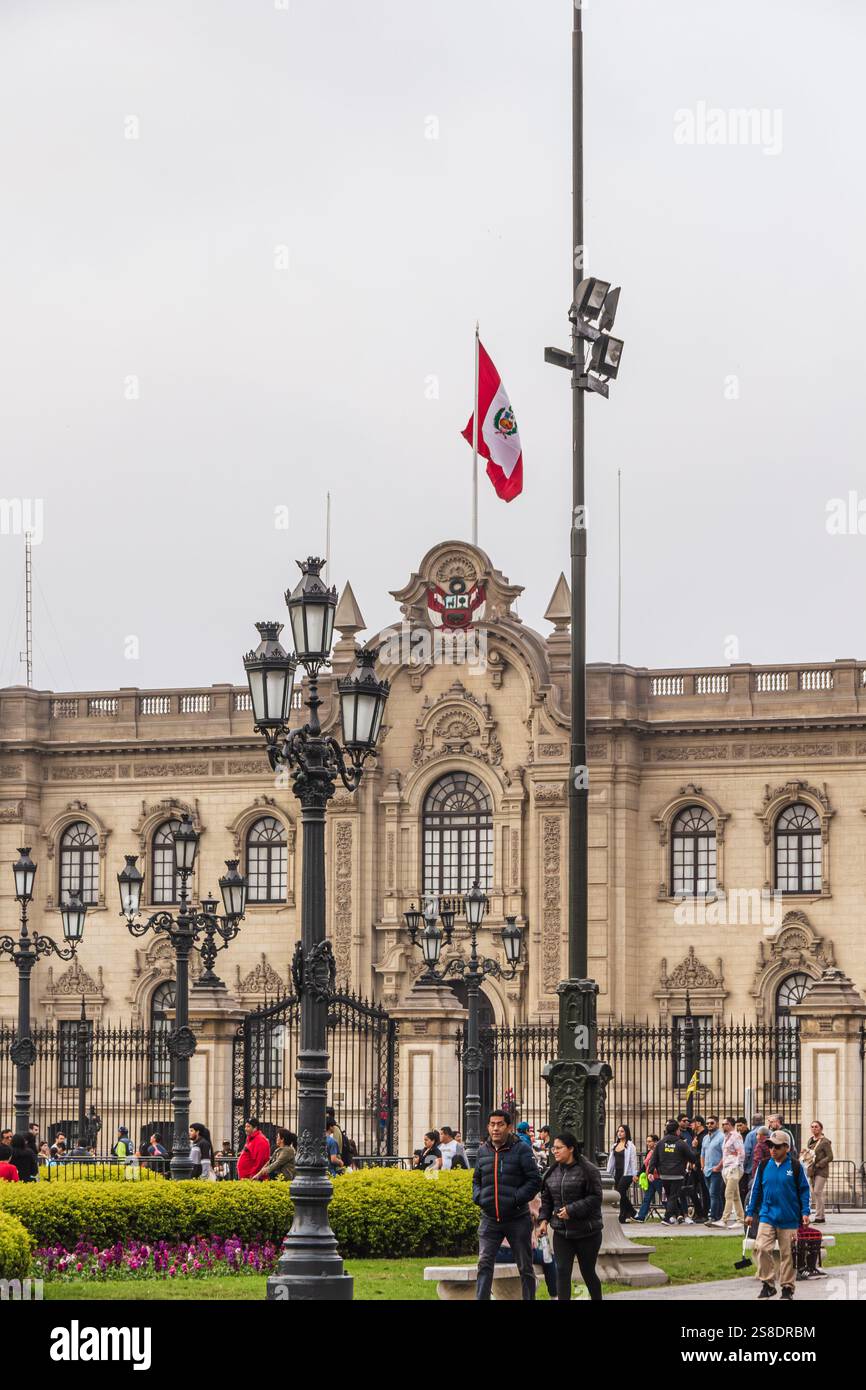 Government Palace, Lima Main Square - Peru Stock Photo - Alamy