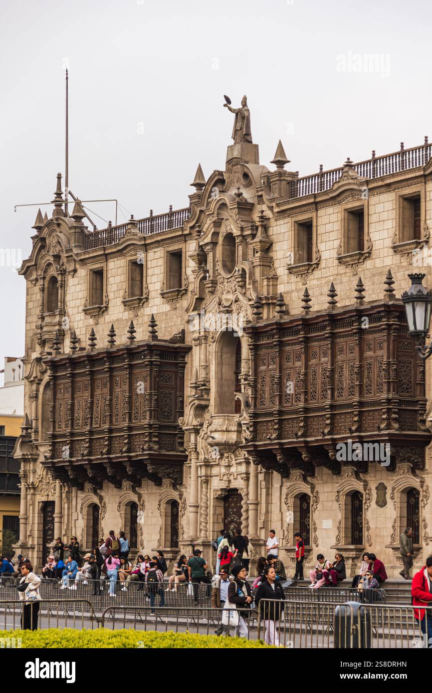 Archbishop's Palace, Lima Main Square - Peru Stock Photo - Alamy