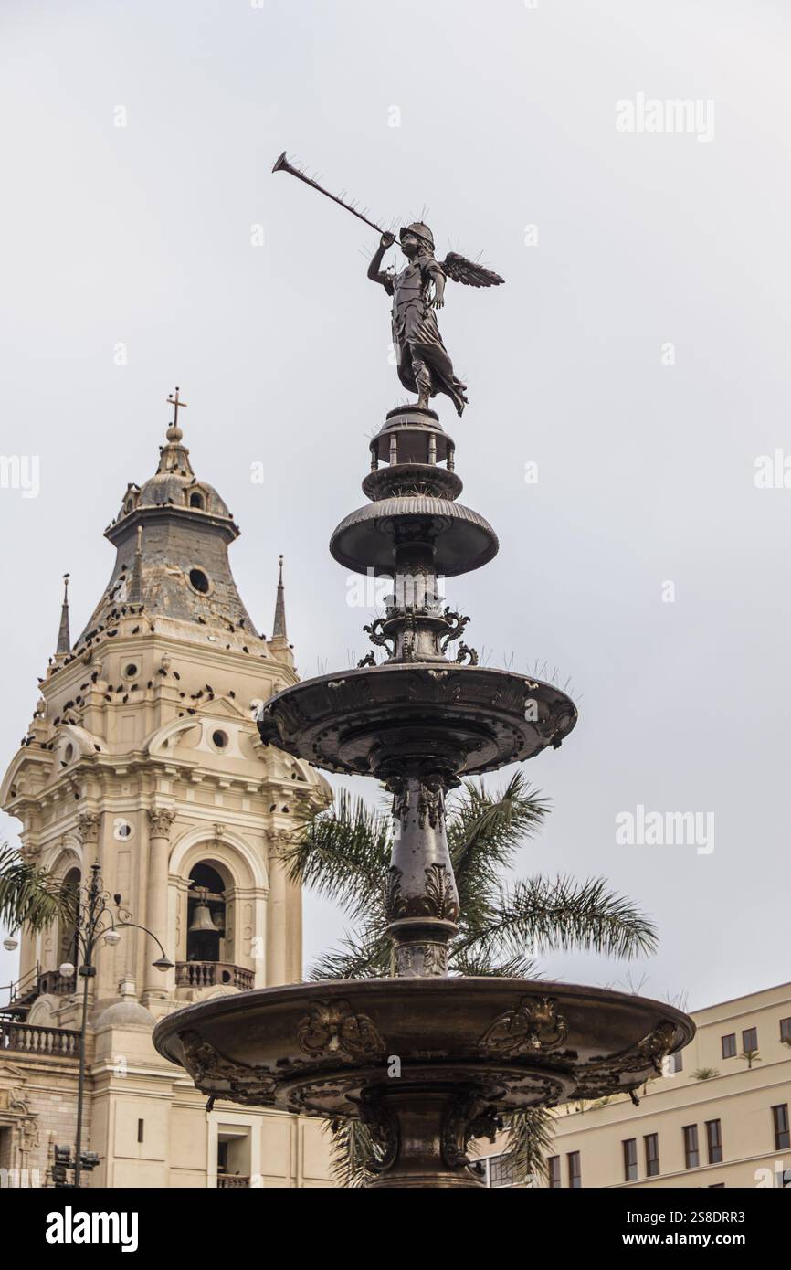 Angel Statue of the Lima Main Square's fountain - Peru Stock Photo - Alamy