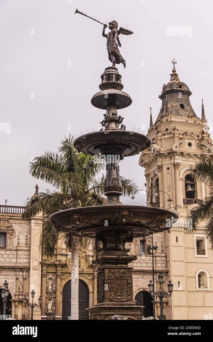 Angel Statue of the Lima Main Square's fountain - Peru Stock Photo - Alamy