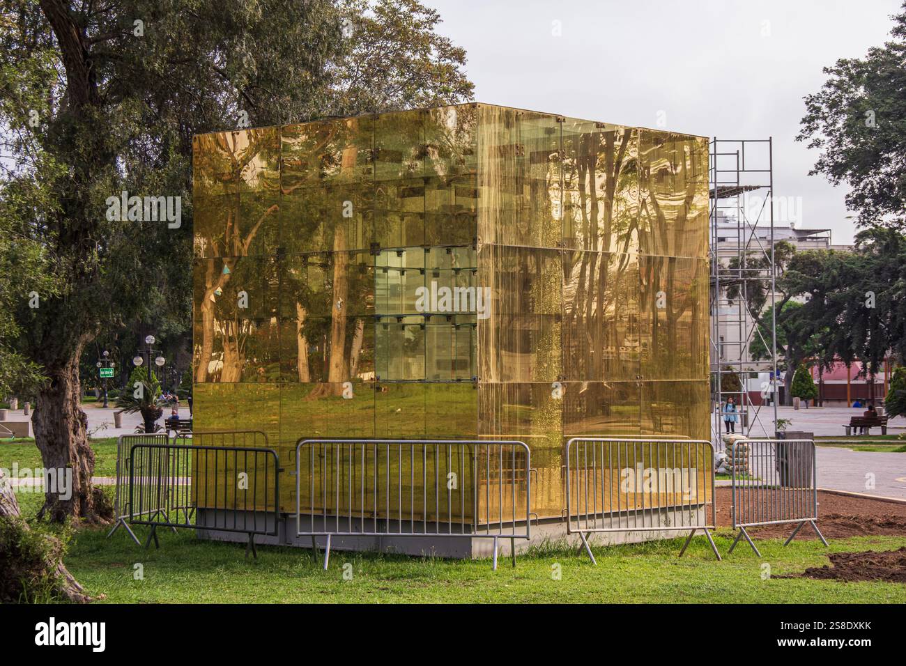 Golden Cube at Park of the Exposition - Peru Stock Photo - Alamy