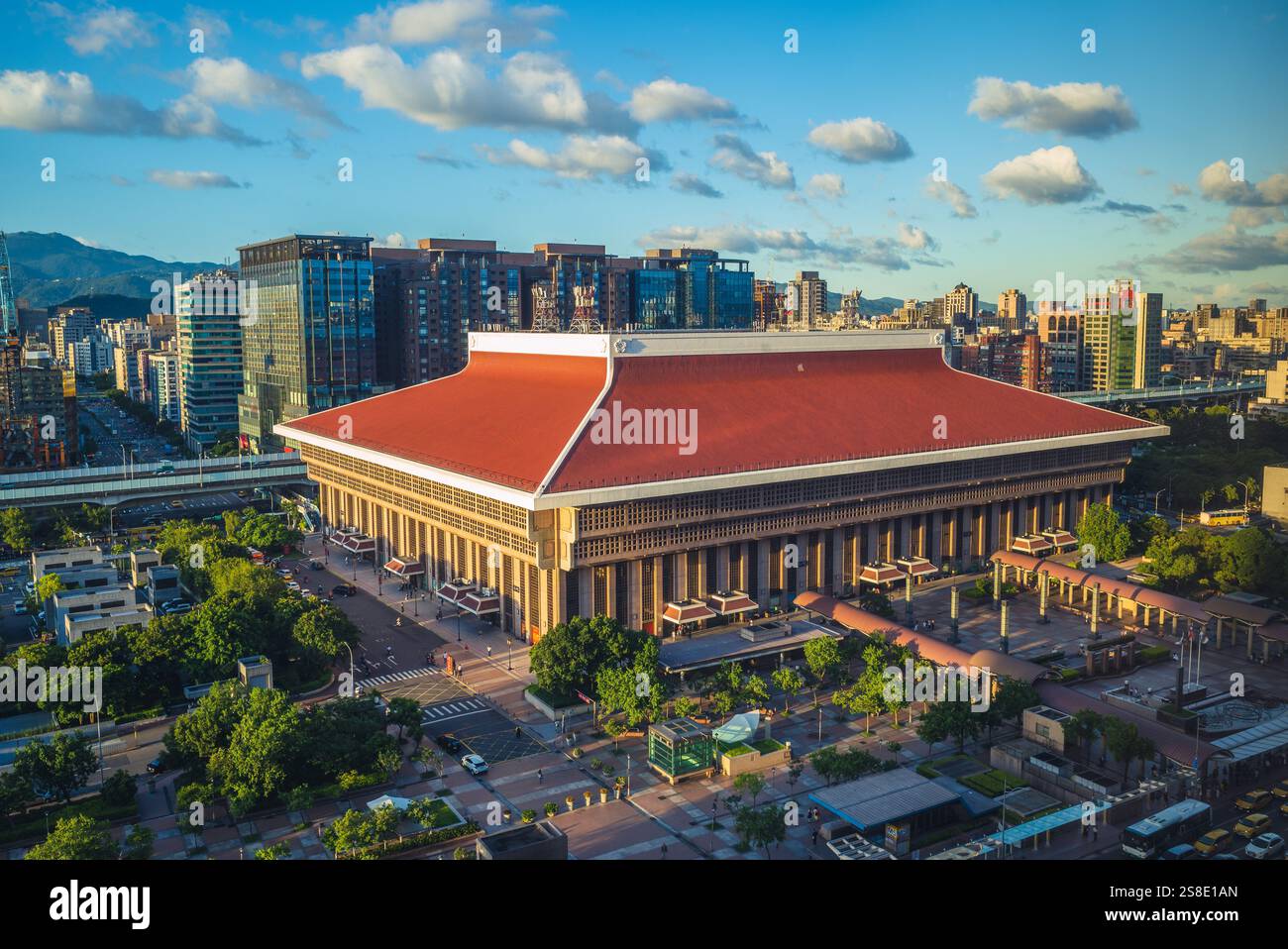 Scenery of Taipei city and the main station in taiwan Stock Photo - Alamy