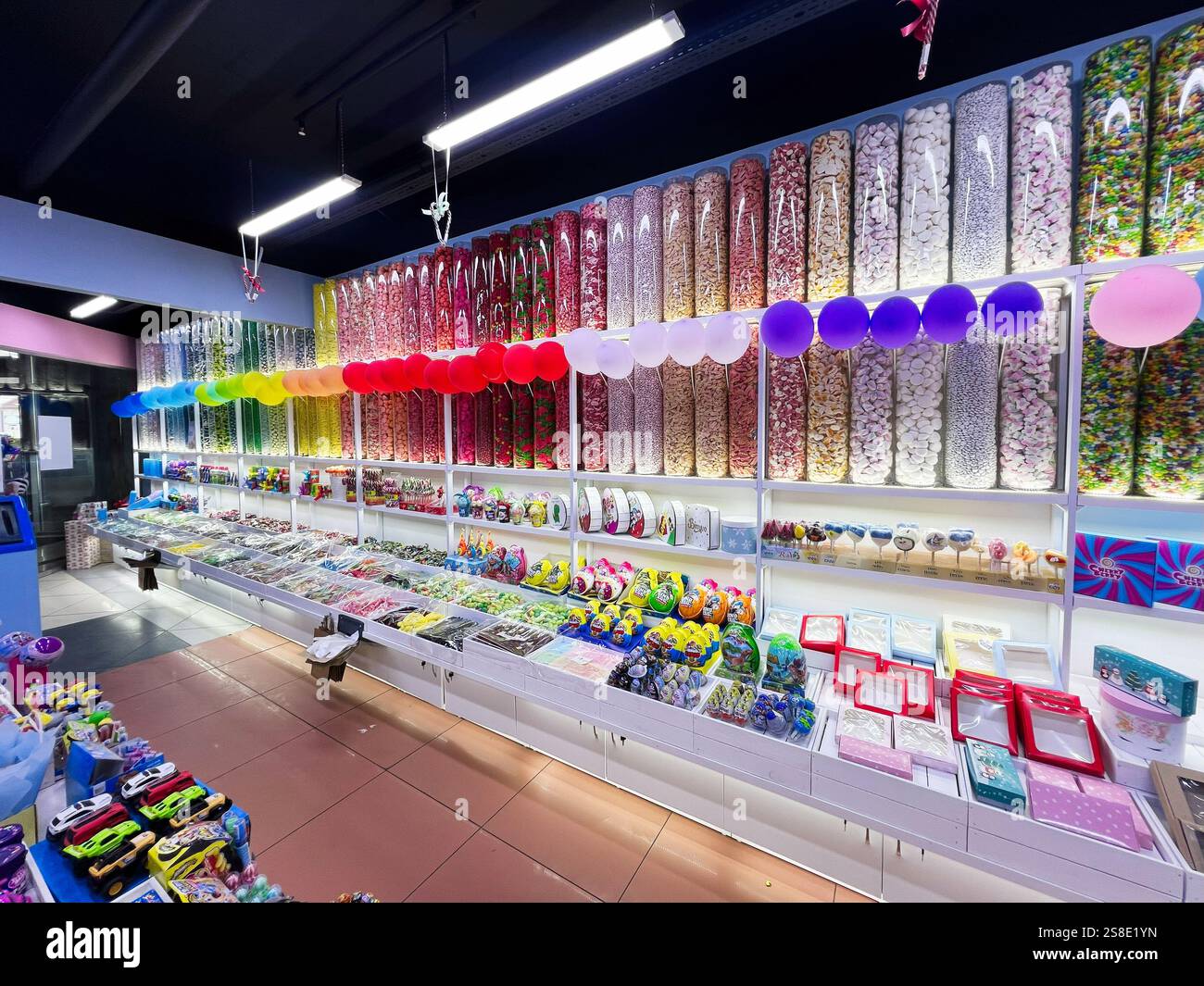 Bulks of candies hi-res stock photography and images - Alamy