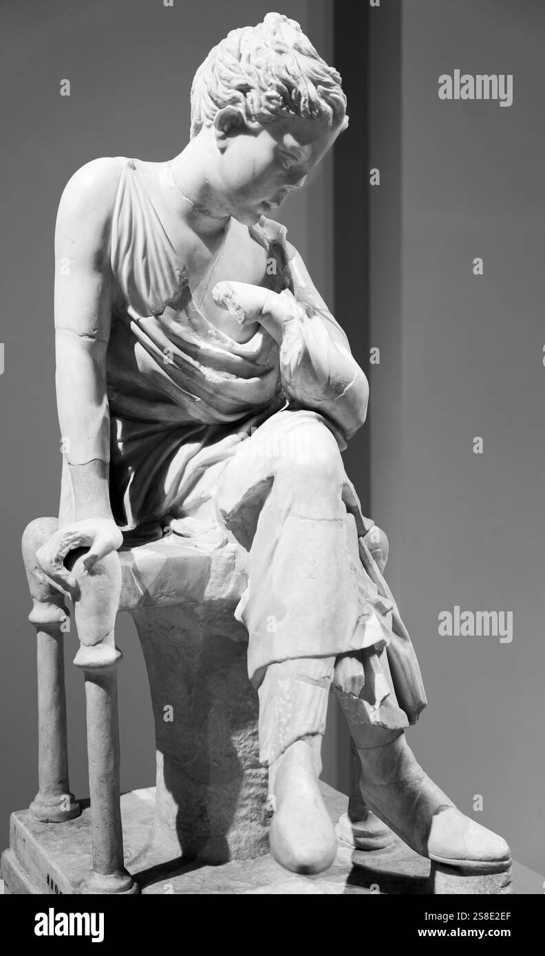 Black and white photo of ancient roman statue portraiting a woman ...