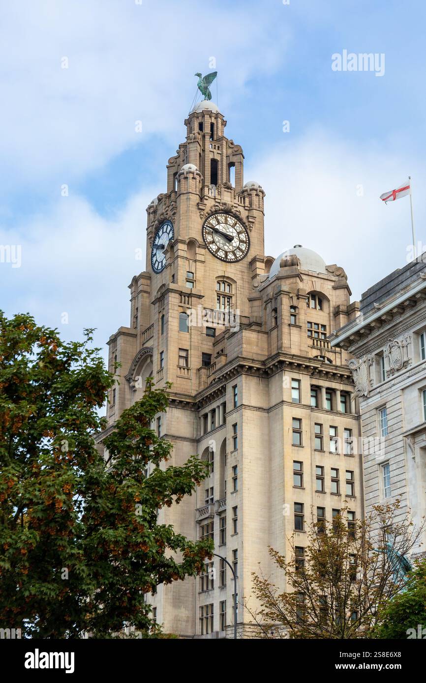 The Royal Liver Building, was built as symbols of international ...