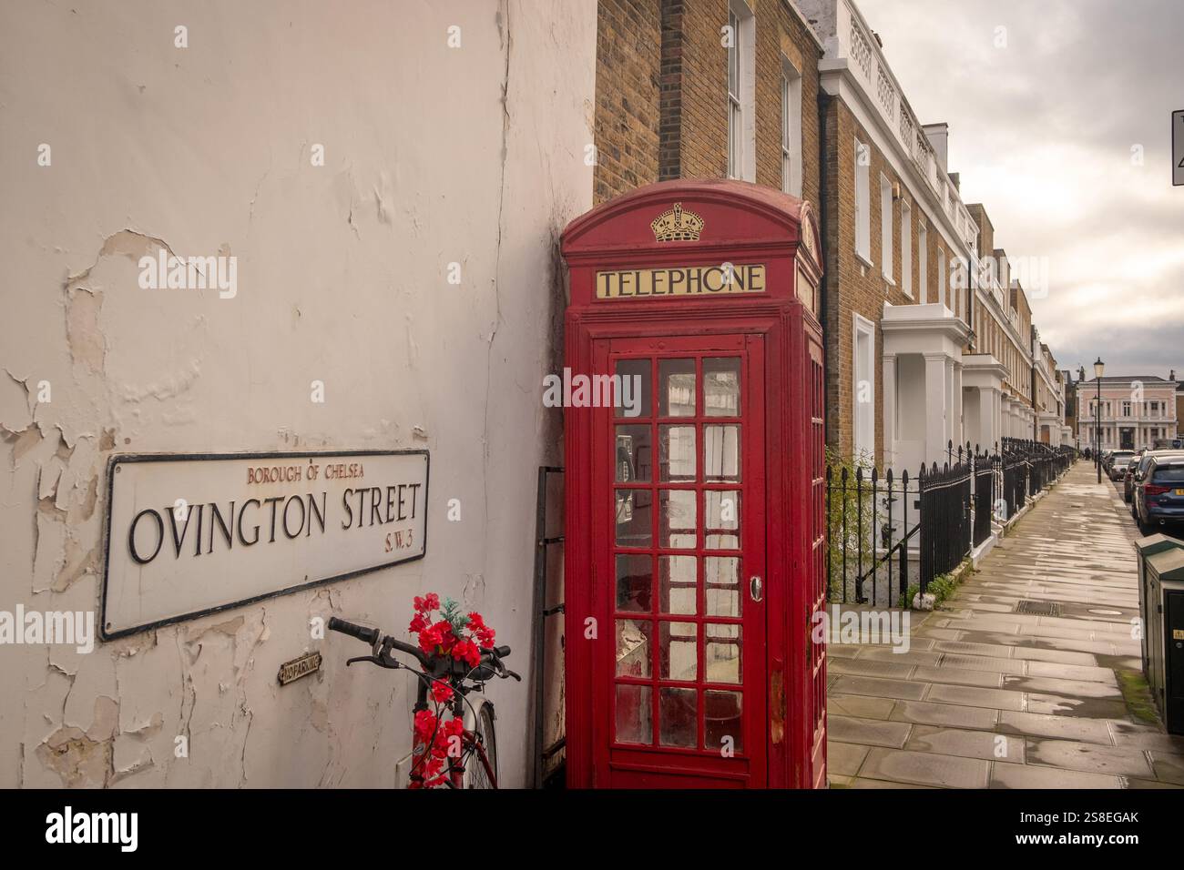 LONDON- JANUARY 7, 2025: Ovington Street in SW3 Chelsea- upmarket ...