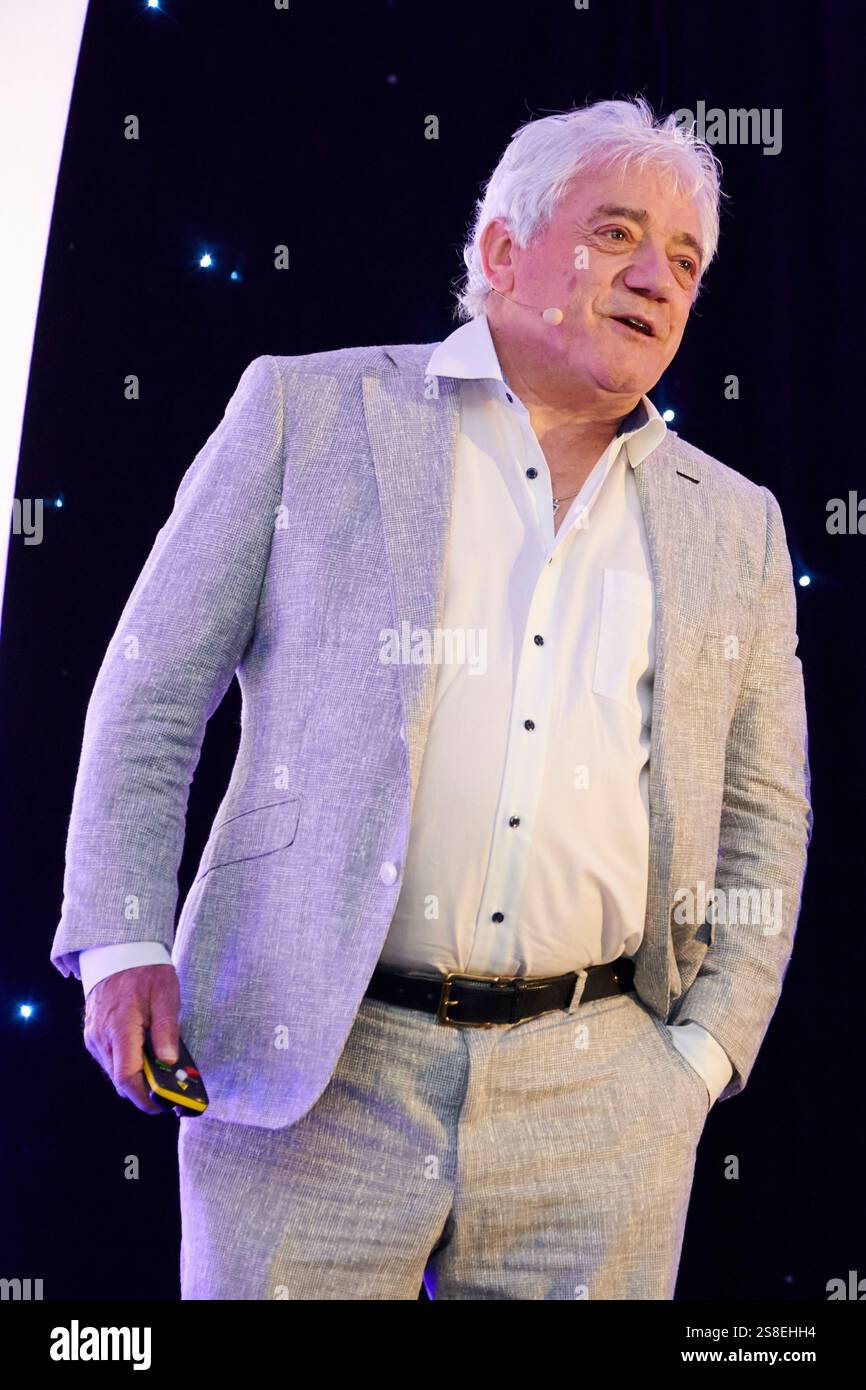 Kevin Keegan Speaks Out: His Cancer Battle & Hope for Recovery at 75 ...