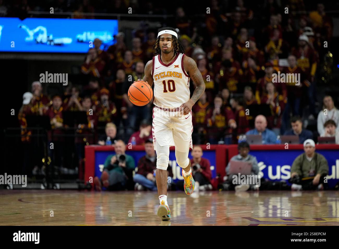 Iowa State guard Keshon Gilbert drives up court during the second half ...