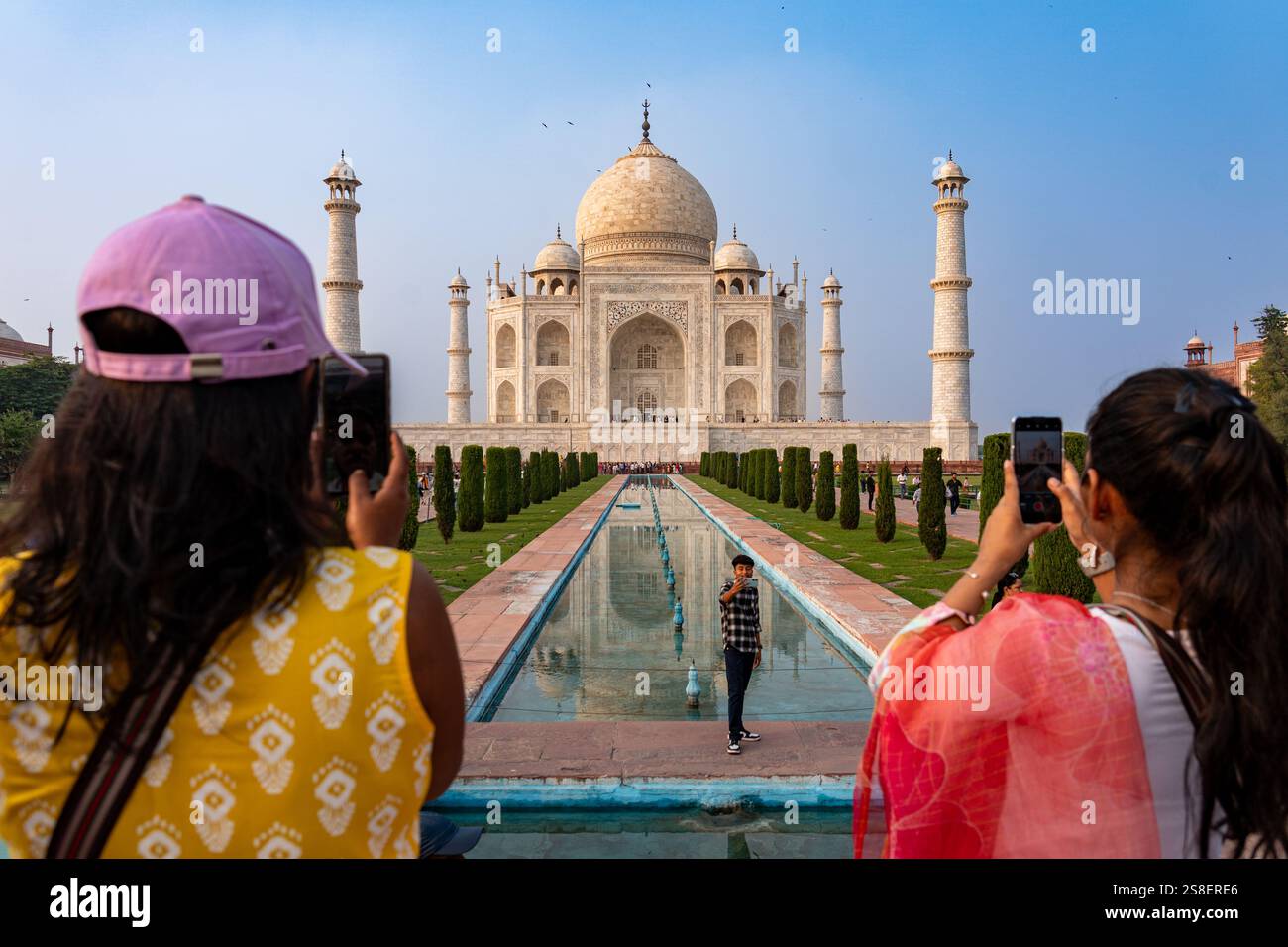 India. Uttar Pradesh state. Agra. Taj Mahal. White marble mausoleum ...
