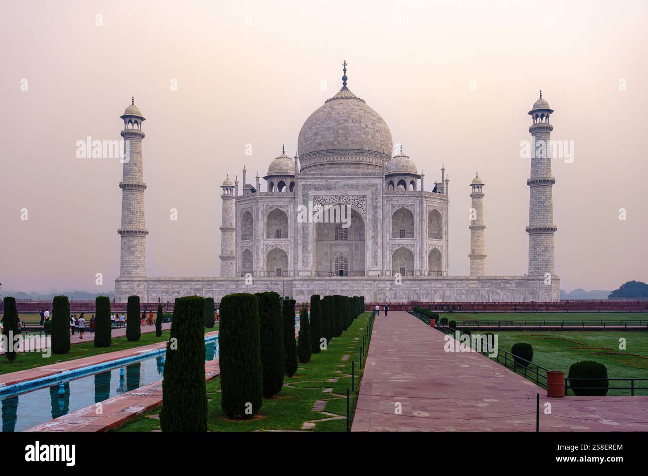 India. Uttar Pradesh state. Agra. Taj Mahal. White marble mausoleum ...