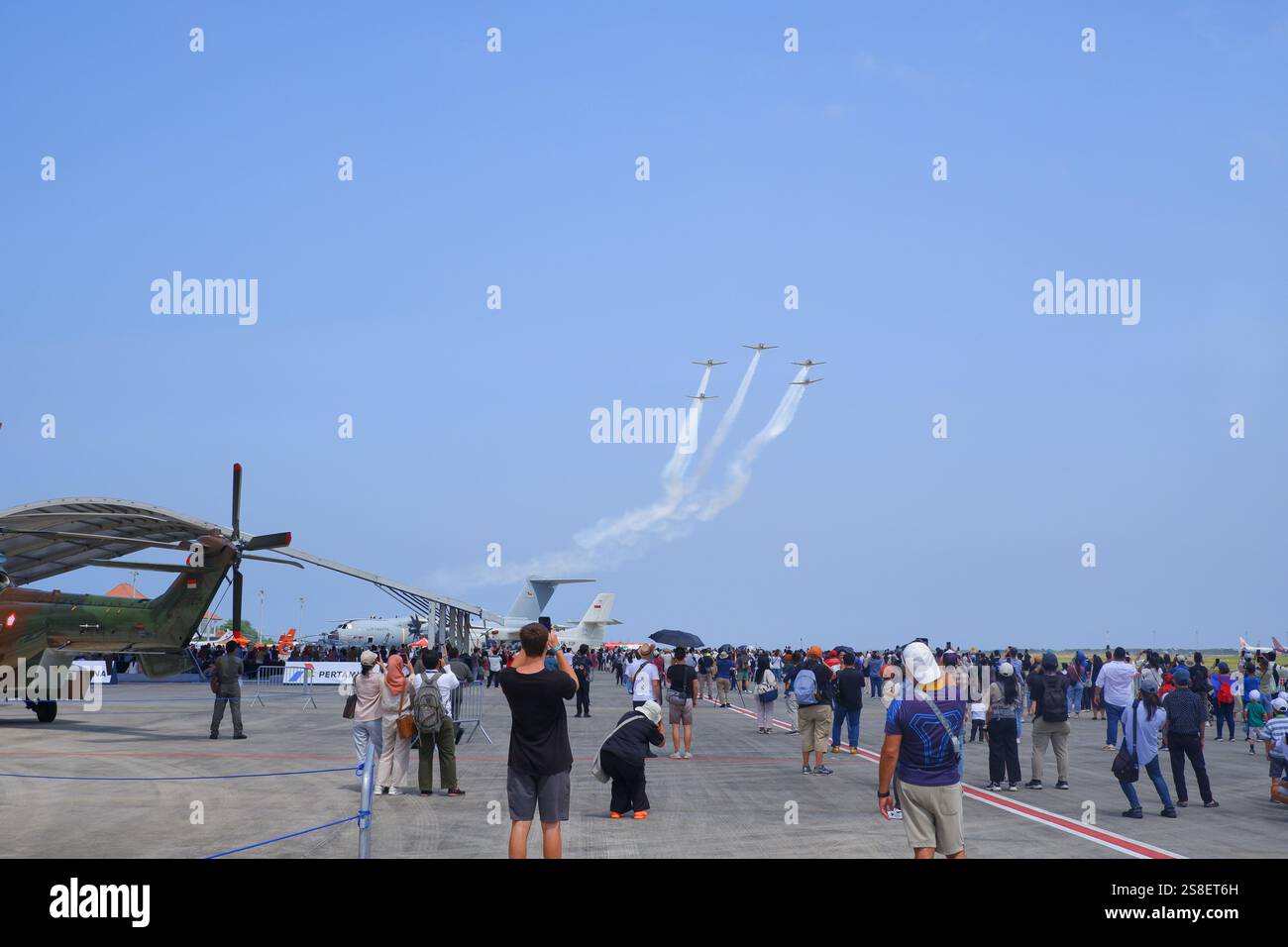 Indonesian Aerobatic Team Demo Flight - Bali International Air Show ...