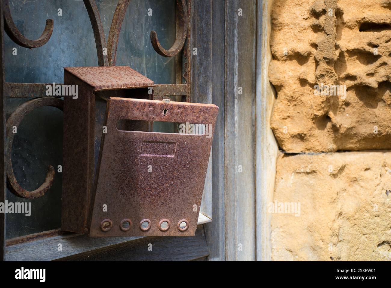 Old rusty letterbox on hi-res stock photography and images - Alamy