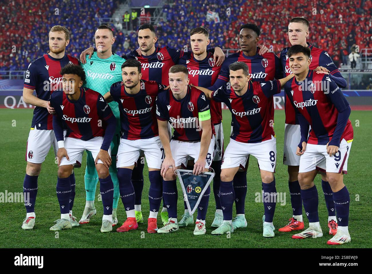 Bologna FC players pose for a team photo during the Champions League ...