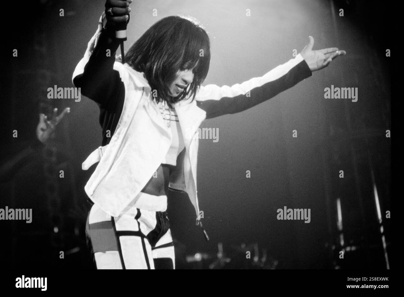 EASTHER BENNETT, ETERNAL, 1997: Easther Bennett of pop soul group ...