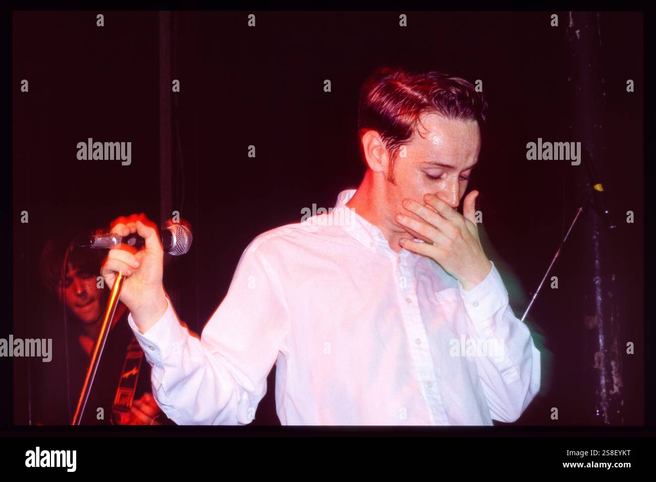 GENE, EARLY TOUR, 1994: A young Martin Rossiter of the band Gene ...