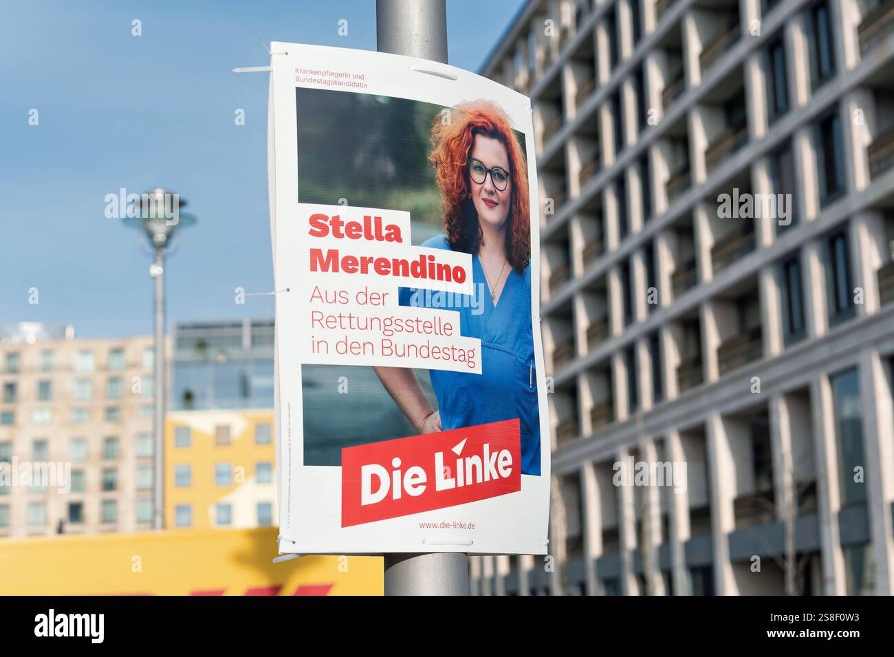 22.01.2025,Berlin,Wahlplakat der Partei Die Linke Stella Merendino zur ...