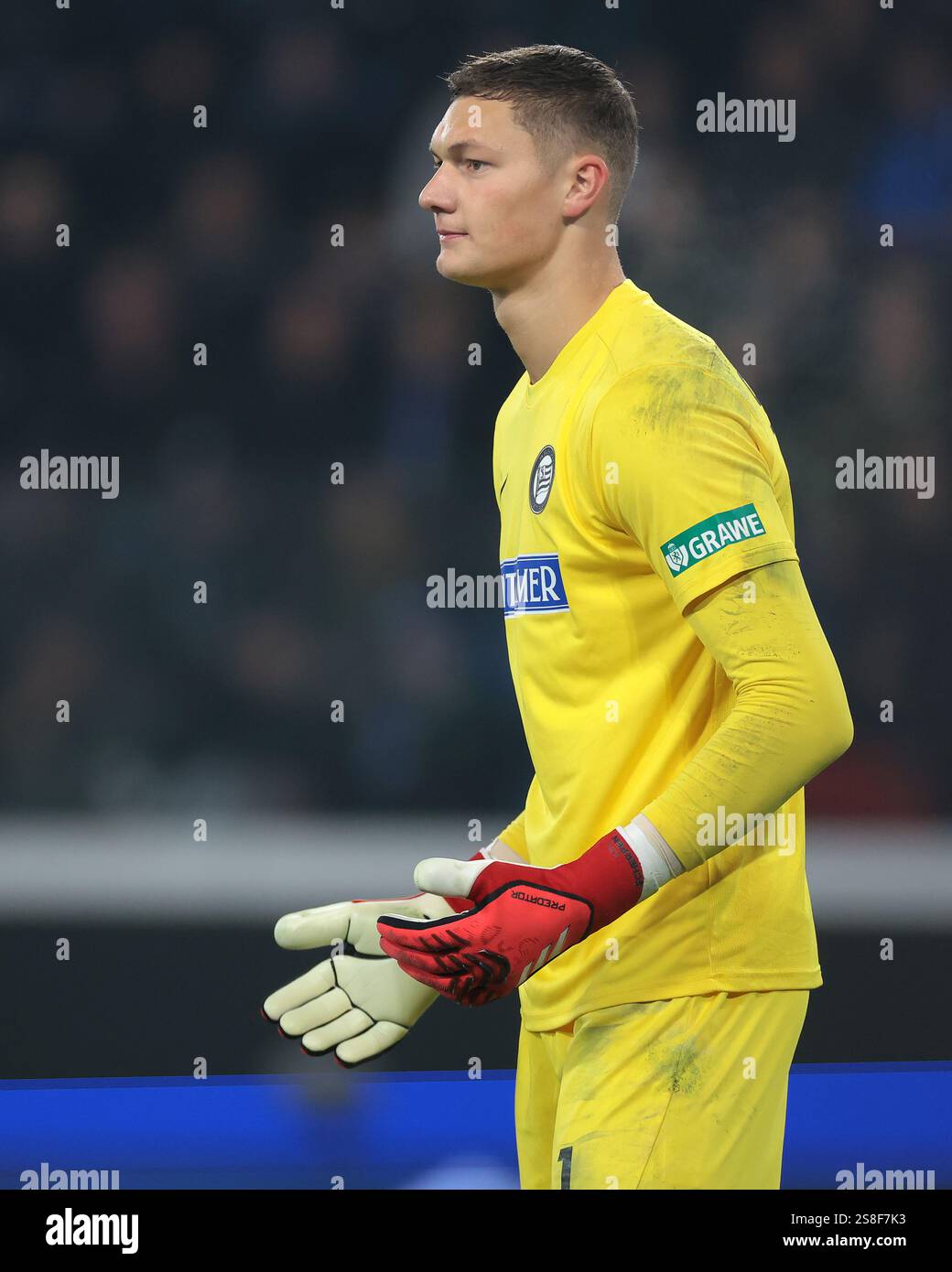 Bergamo, Italy. 21st Jan, 2025. Kjell Scherpen of SK Sturm Graz reacts ...
