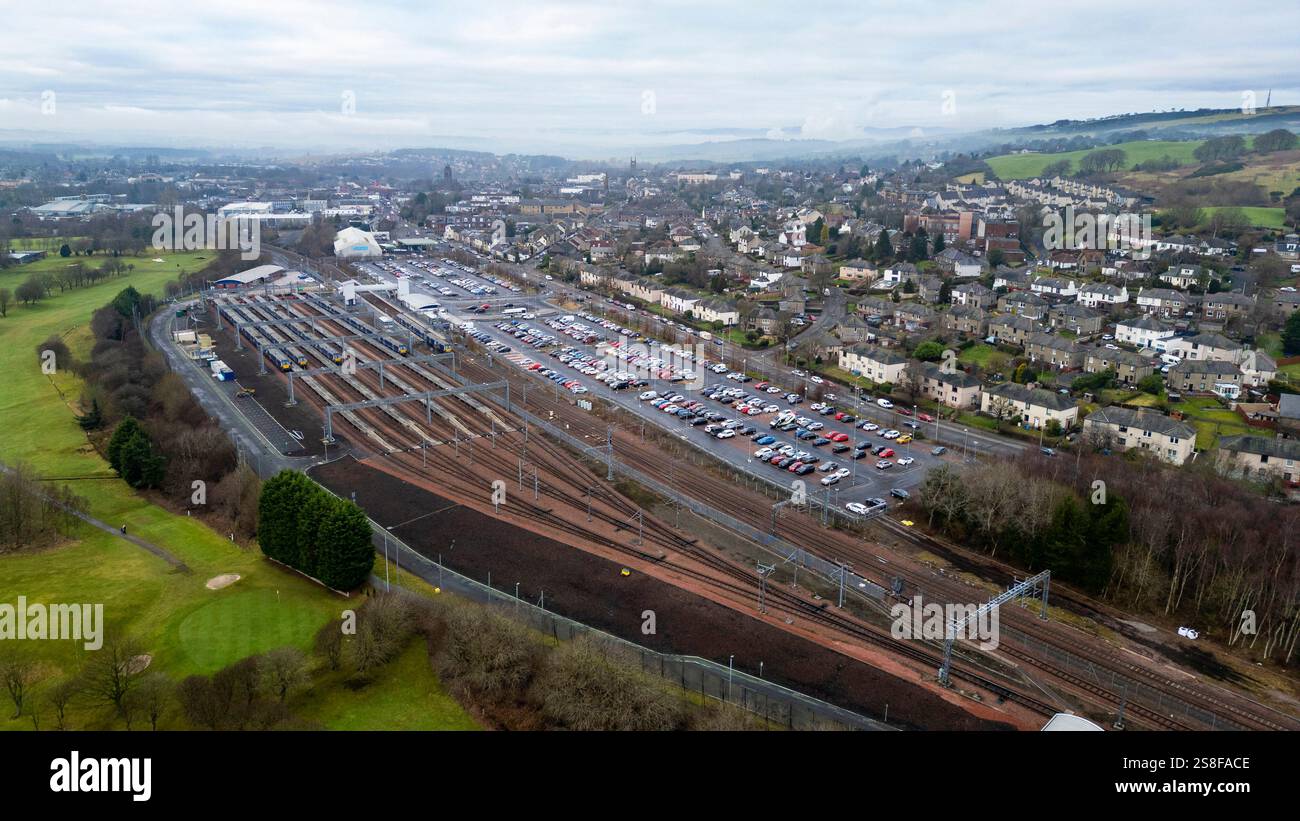 Train line bathgate hi-res stock photography and images - Alamy