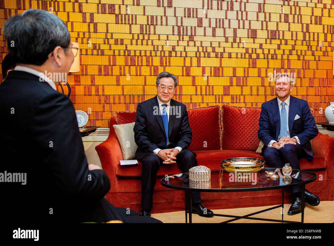 Den Haag, Nederland. 22nd Jan, 2025. King Willem-Alexander receives the ...