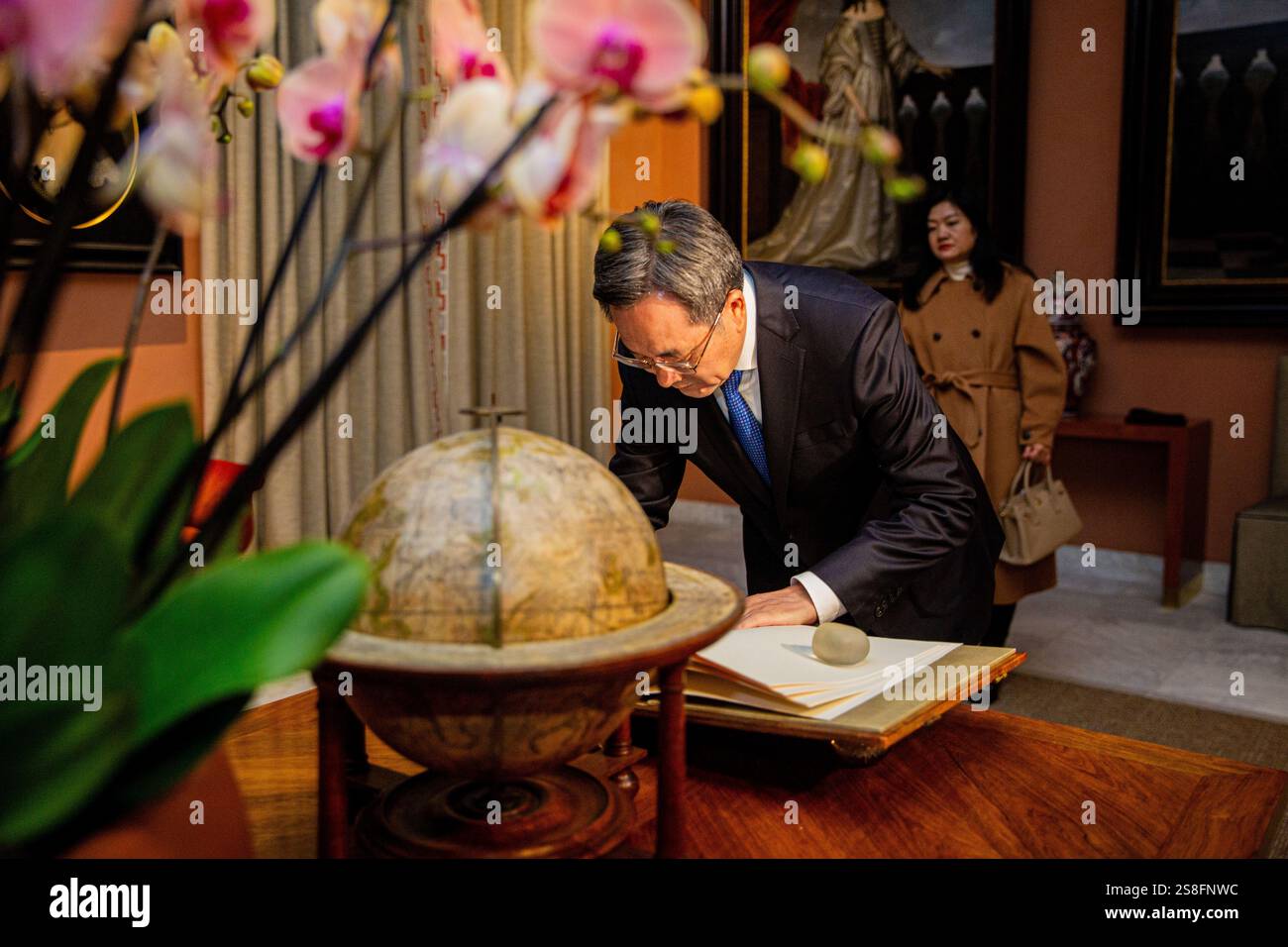 Den Haag, Nederland. 22nd Jan, 2025. King Willem-Alexander receives the Deputy Prime Minister of ...