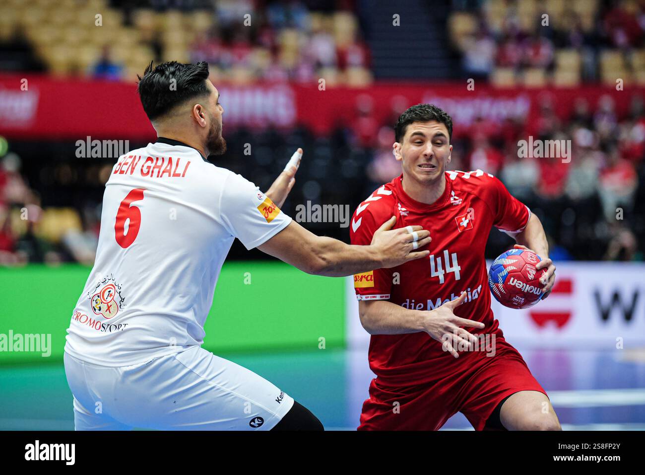 Ghazi Ben Ghali (Tunesien, #06), Mehdi Ben Romdhane (Schweiz, #44) DEN, Schweiz vs. Tunesien ...