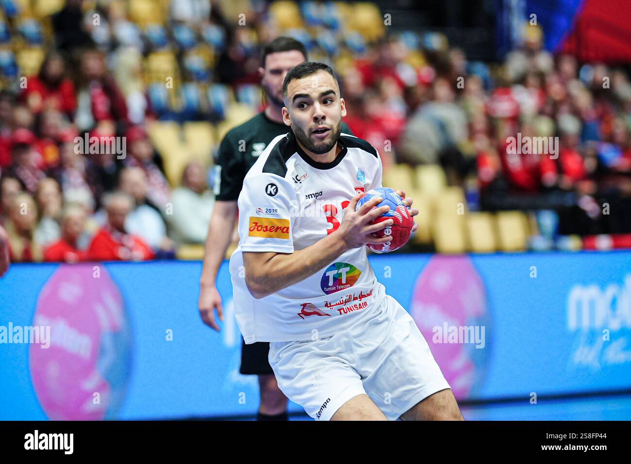Yassine Ben Salem (Tunesien, #33) DEN, Schweiz vs. Tunesien, Handball ...