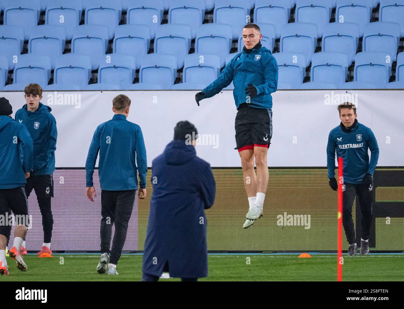 MALMÖ 2025-01-22 Twenty's Gustaf Lagerbielke (3, center) at Wednesday's training at Eleda ...