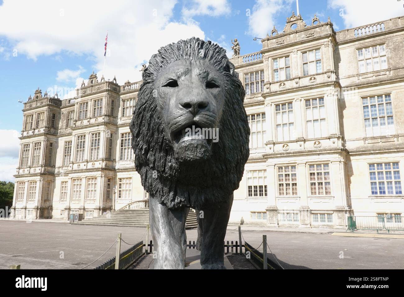 Longleat house Lion, Safari park, Stately house, Home to the Marquis of ...