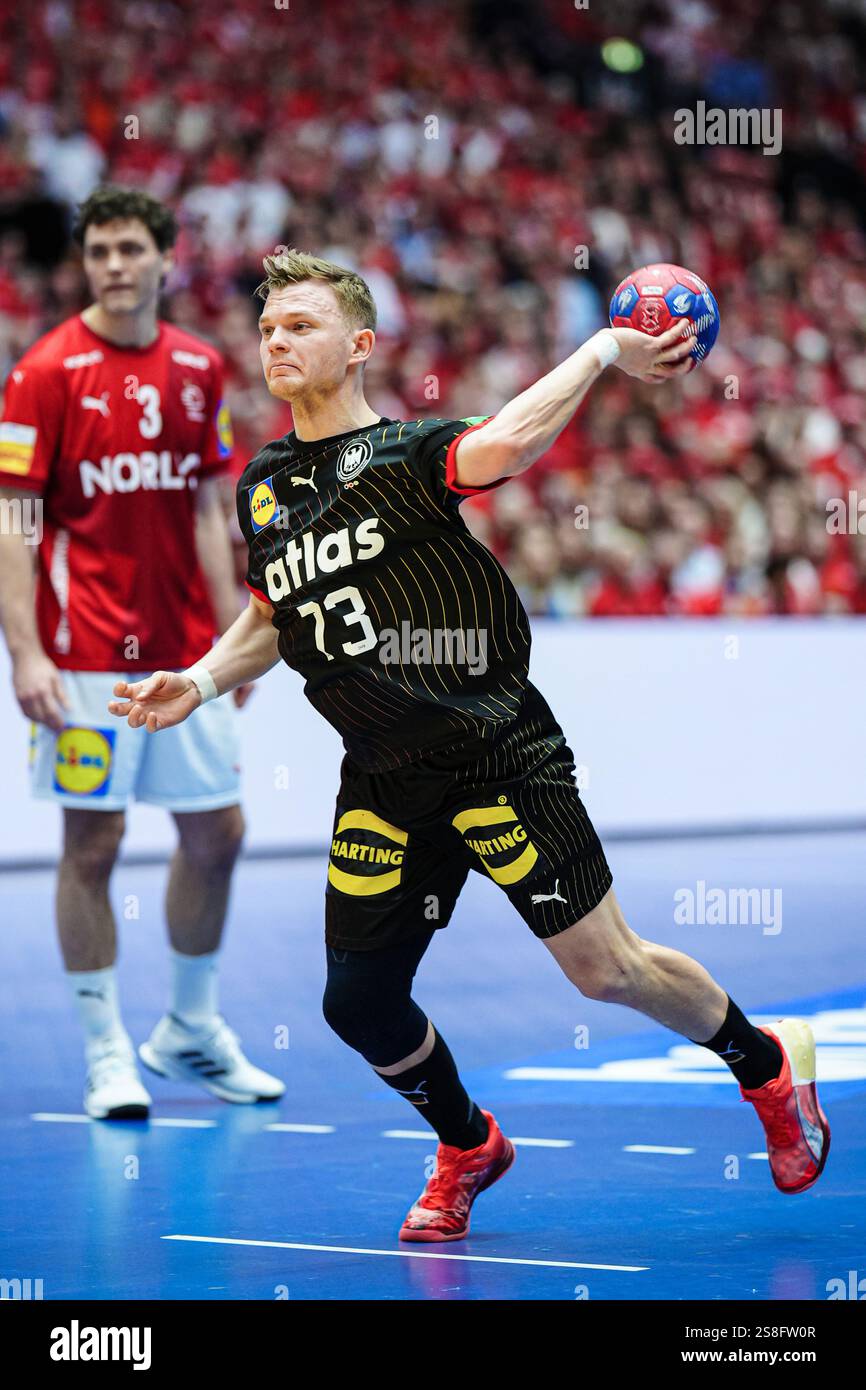 7 Meter Wurf/Tor Timo Kastening (Deutschland, #73) DEN, Daenemark vs ...