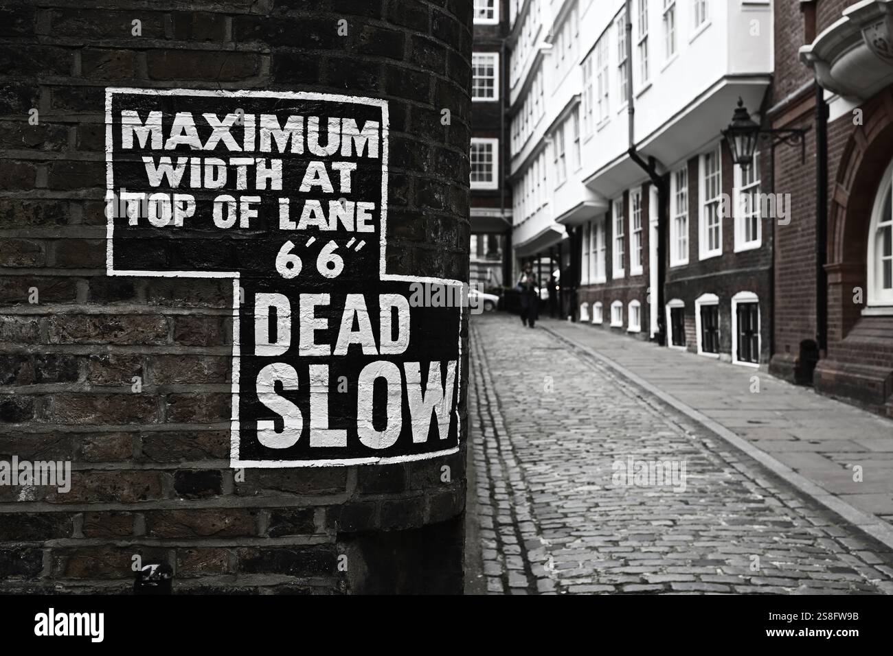 Dead slow road sign hi-res stock photography and images - Alamy