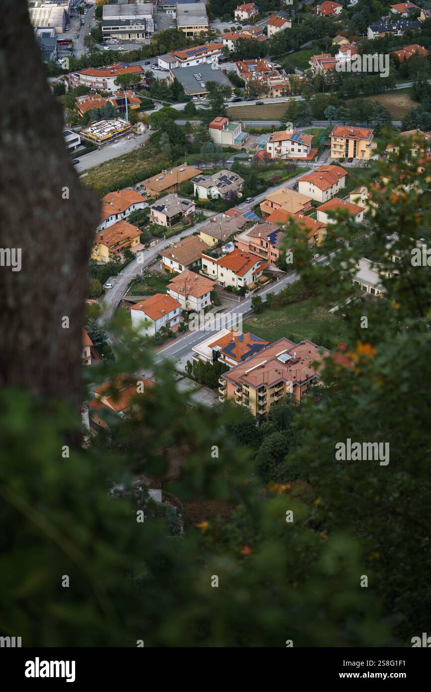 Framed view winding road hi-res stock photography and images - Alamy