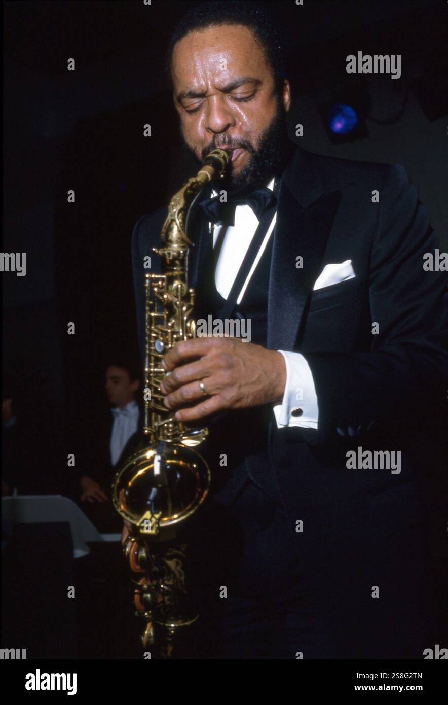 Grover Washington Jr performing in 1985 Credit: mpiRR/ MediaPunch Stock ...