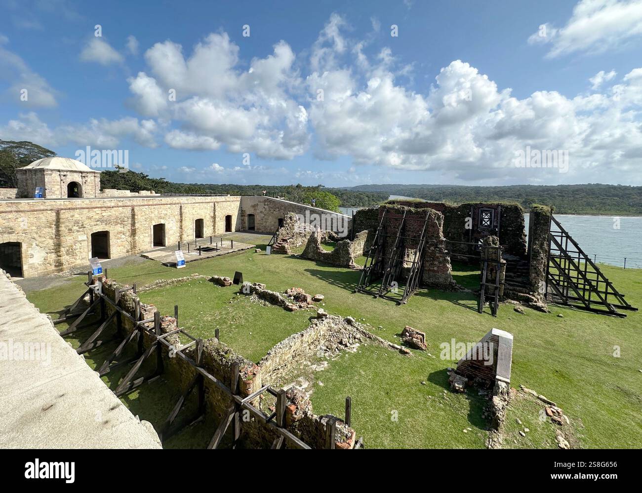 Colon, USA. 12th Jan, 2025. The ruins of Fort San Lorenzo near Colon ...