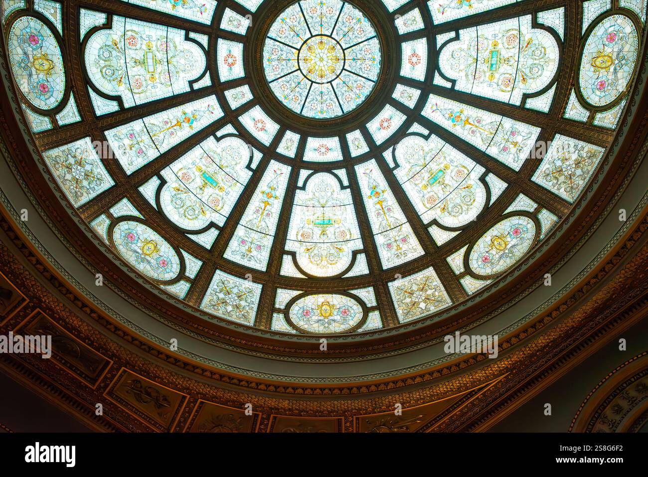 Chicago, Illinois - United States - January 13th, 2025: The Grand Army ...