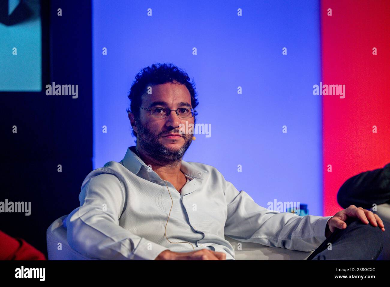 The director of Le Monde diplomatique, José Natanson, presents his new ...