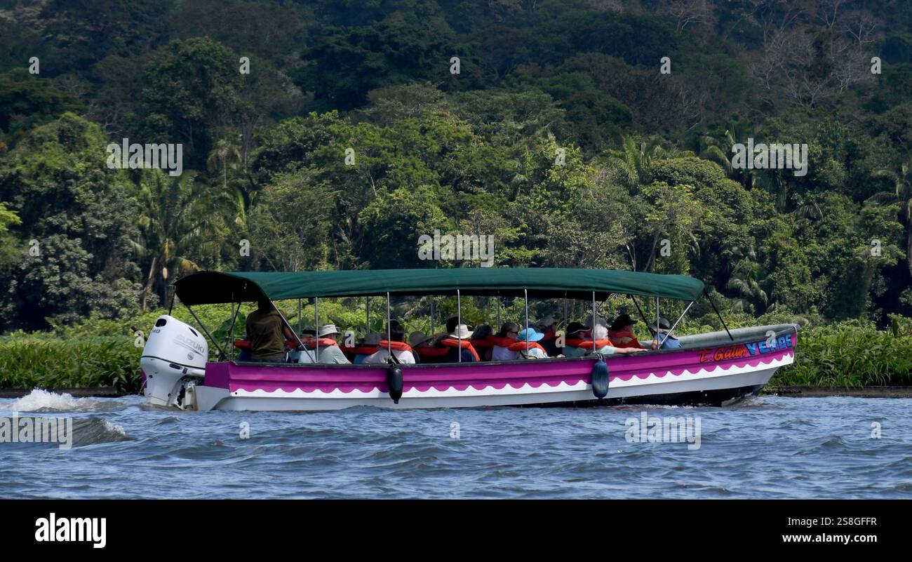 Ella Paru, Gamboa, USA. 14th Jan, 2025. Tourists take a boat from their ...