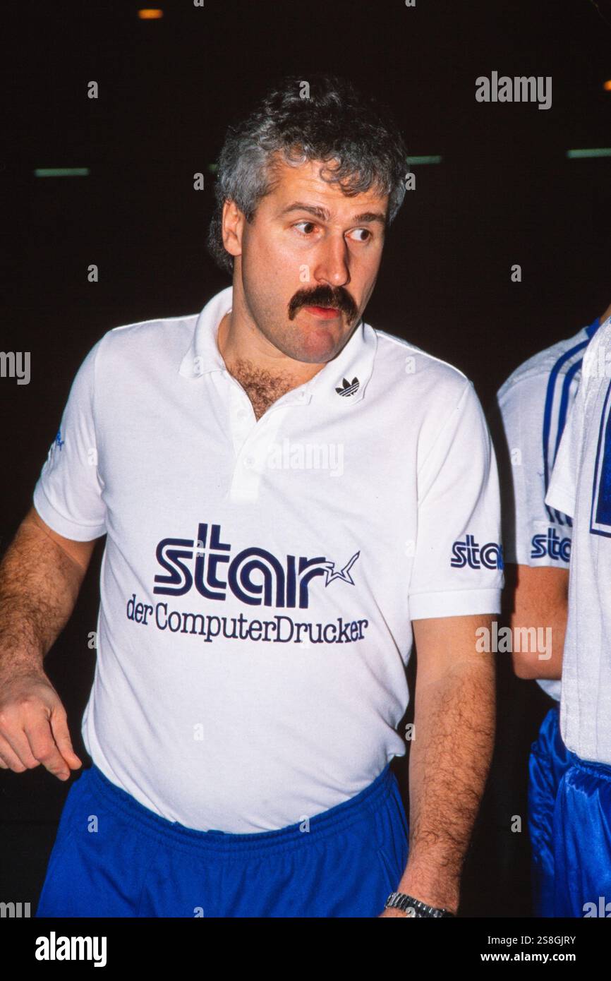 Handball, Peter Meisinger, coach of TV Großwallstadt on February 21 ...