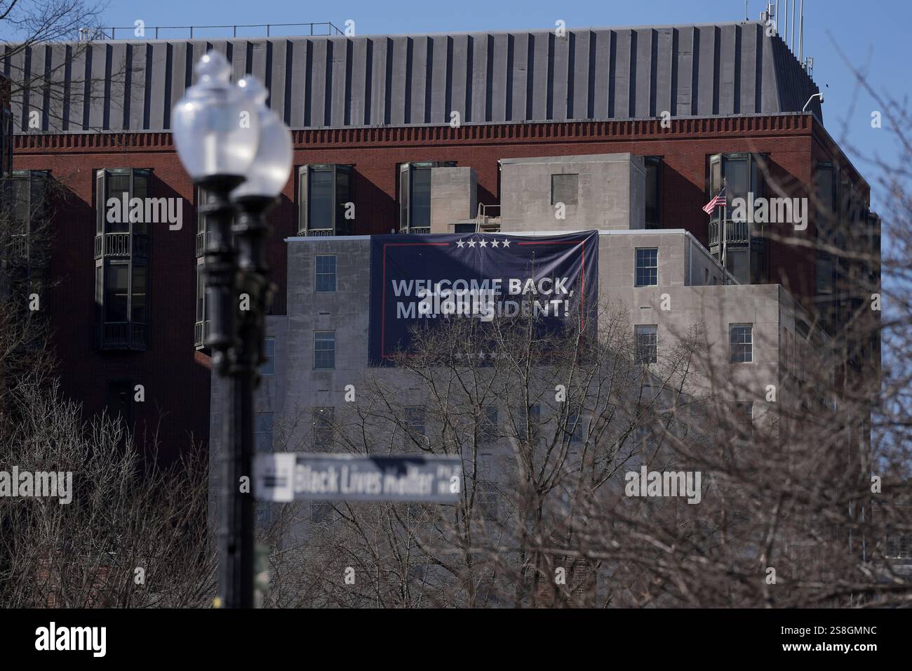 Washington, USA. 22nd Jan, 2025. A sign that reads “Welcome back Mr ...