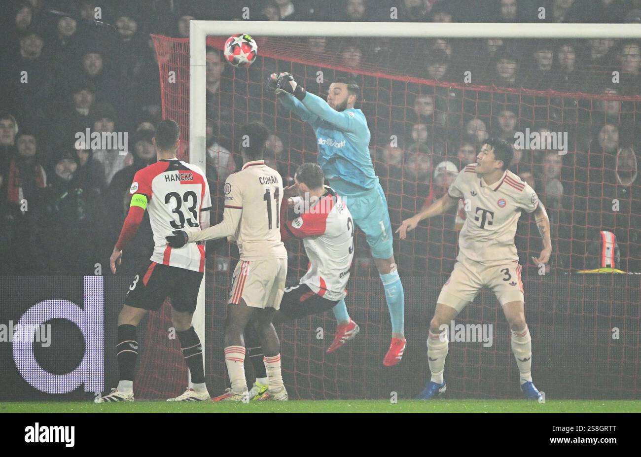 22 January 2025, Netherlands, Rotterdam: Soccer: Champions League ...