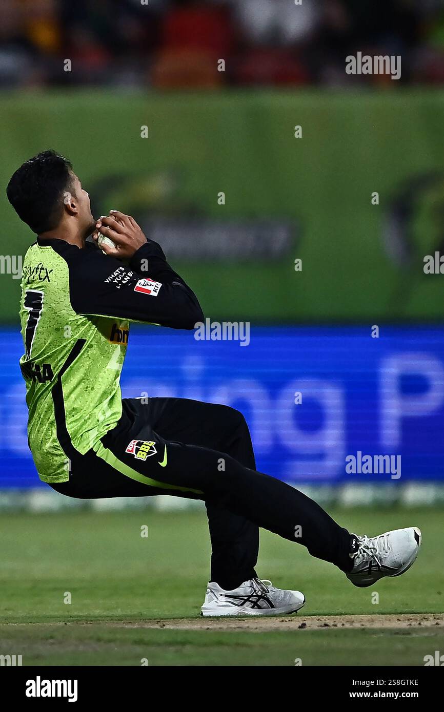 Sydney, Australia. 22nd Jan, 2025. Tanveer Sangha of Sydney Thunder ...